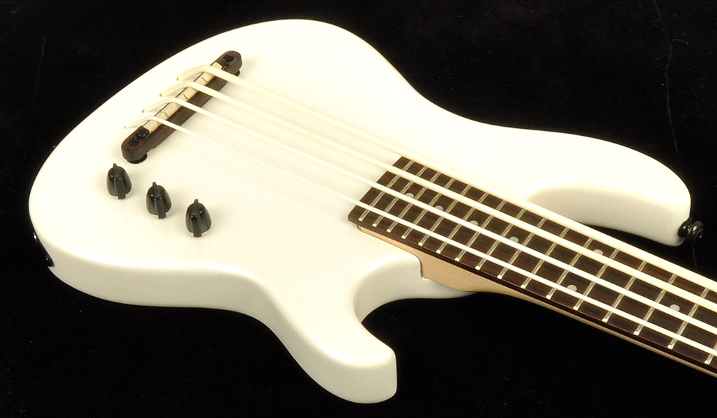 Hadean Omega Bass Uke UKBE-20 White - RondoMusic.com